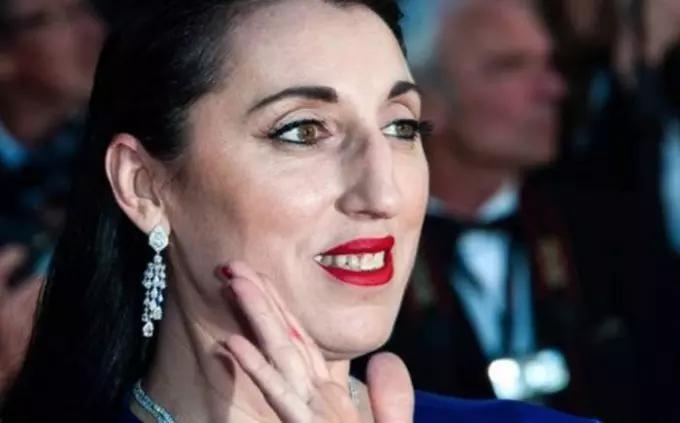 Quem são as personalidades famosas do país de Cervantes?